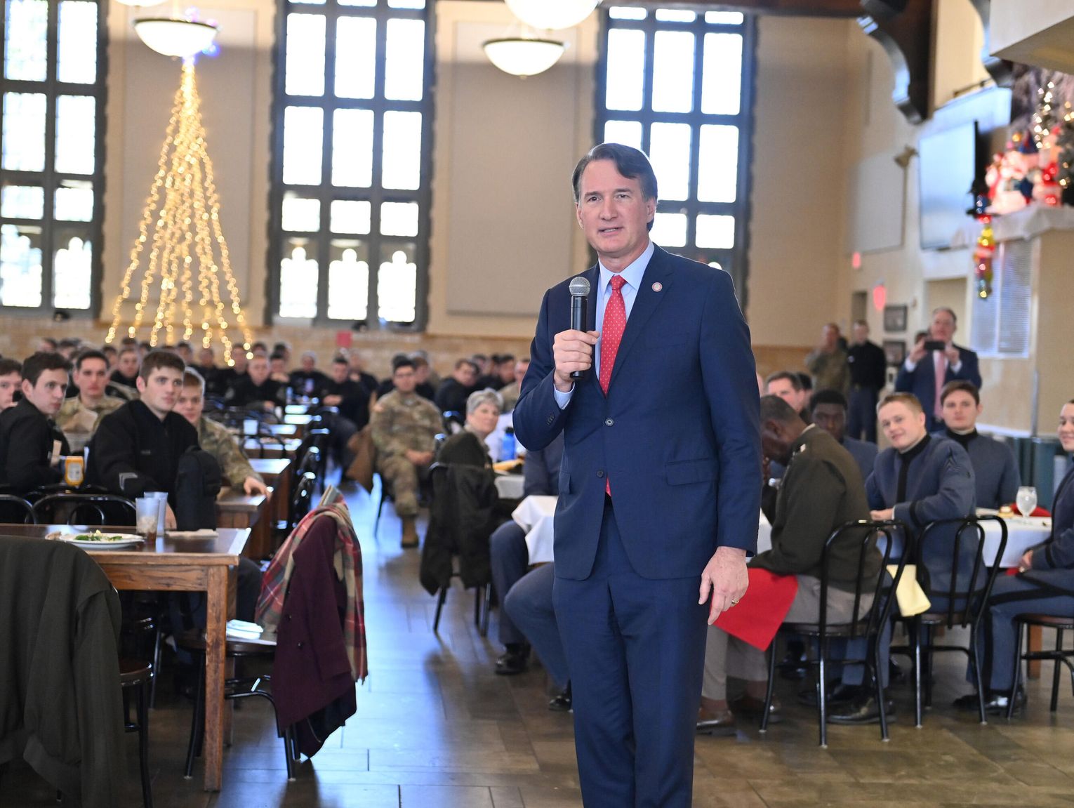 Governor Visits VMI